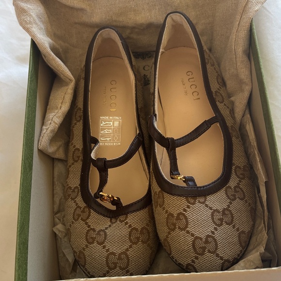 Gucci | Shoes | Gucci Beige And Brown Monogram Flats | Poshmark